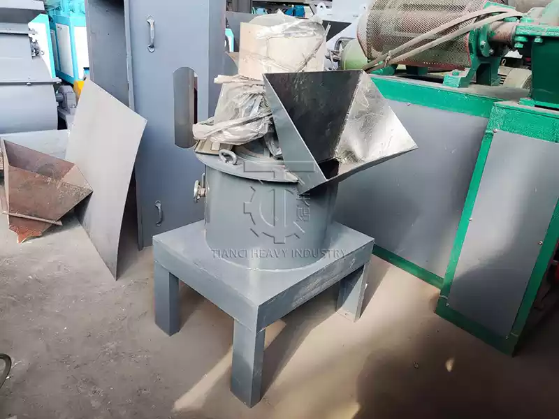 Return back crusher - Zhengzhou Tianci Heavy Industry Machinery Co., Ltd